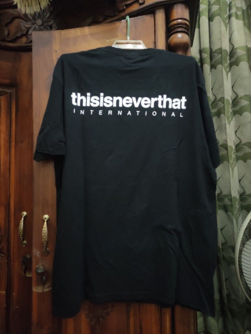 Kaos THISISNEVERTHAT, Fesyen Pria, Pakaian , Lainnya di Carousell