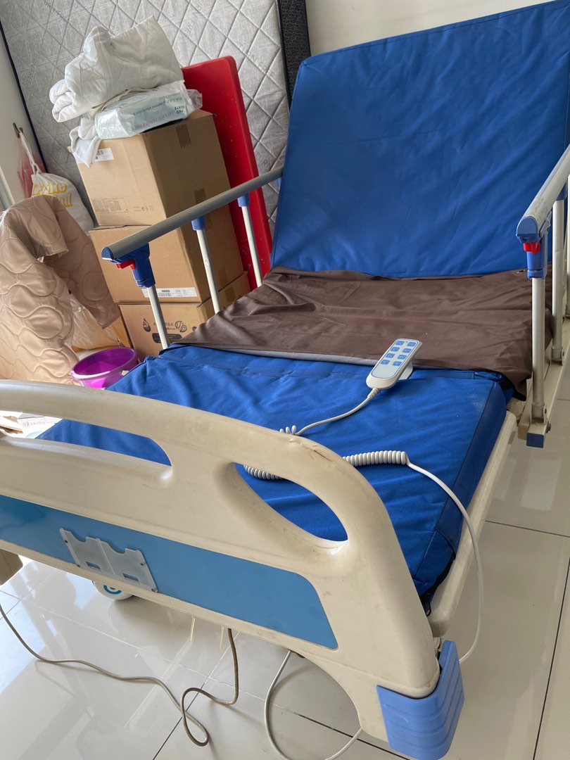 Neolee Electric Hospital Bed NL303D + walk frame + commode chair ...