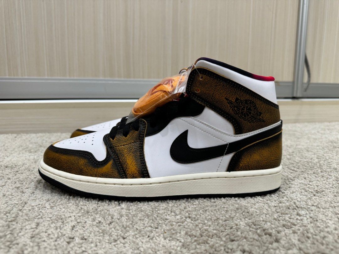 Nike Air Jordan 1 OG Mid (New), Men's Fashion, Footwear, Sneakers on ...
