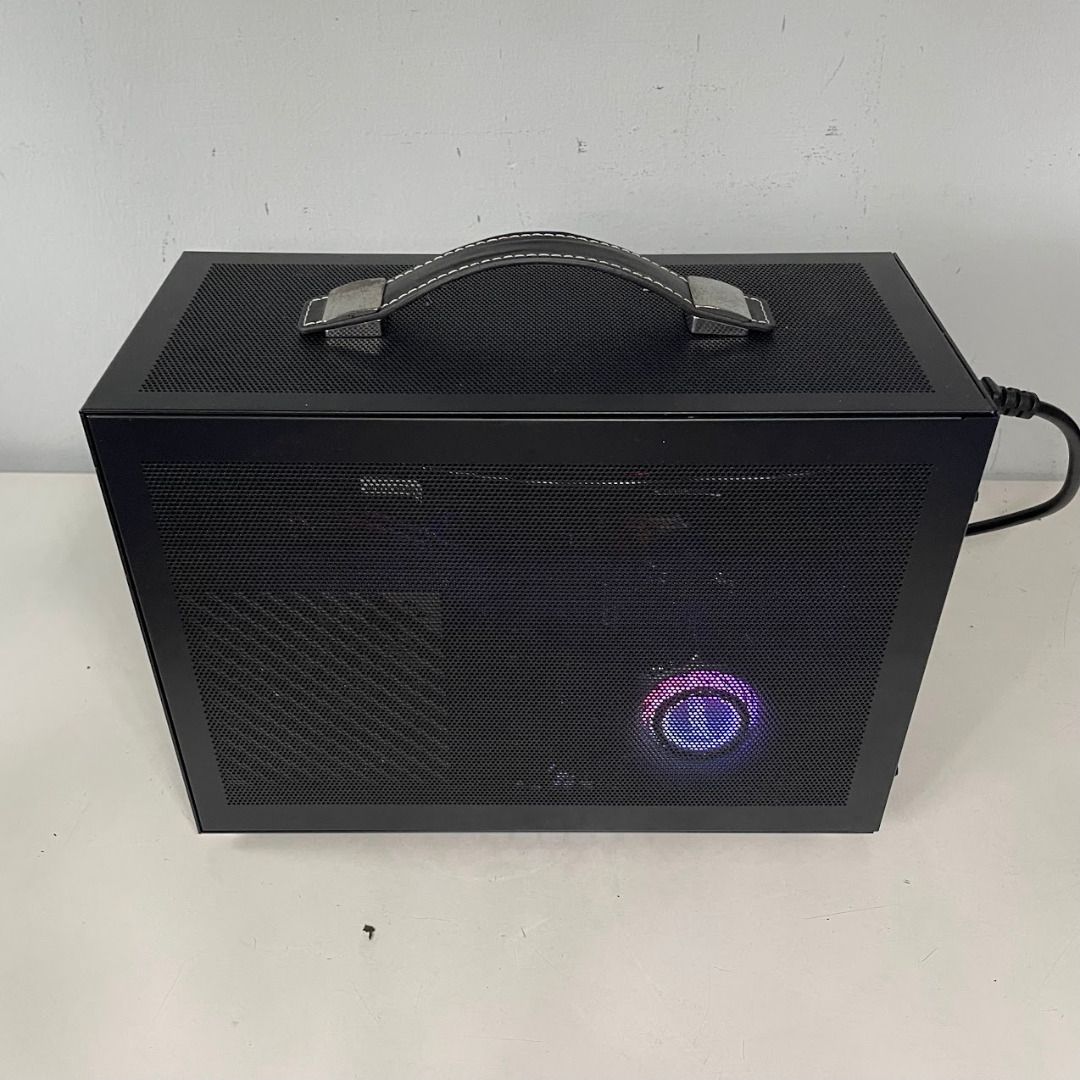 RTX 4090 / i9 14th Gen / B760-I Wifi / 32gb Ram / 2TB SSD / 1000W Mini ...