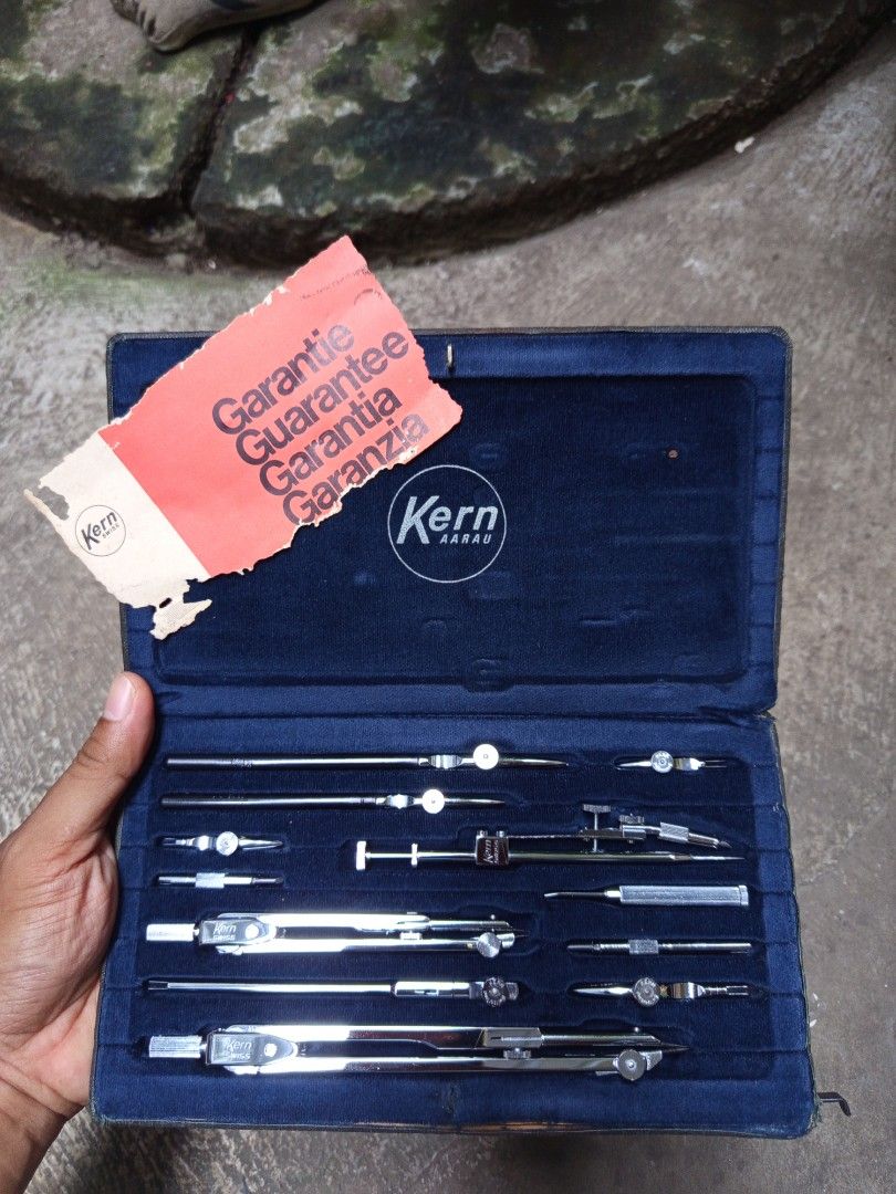 Set Alat Gambar Arsitek Kern Aarau Switzerland Vintage 1980s Kondisi NOS, Buku & Alat Tulis ...