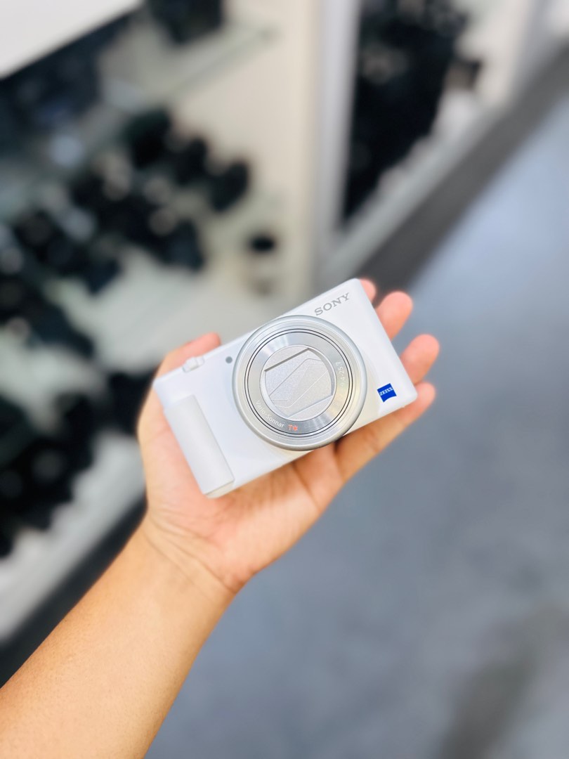 SONY ZV-1 WHITE, Photography, Cameras on Carousell