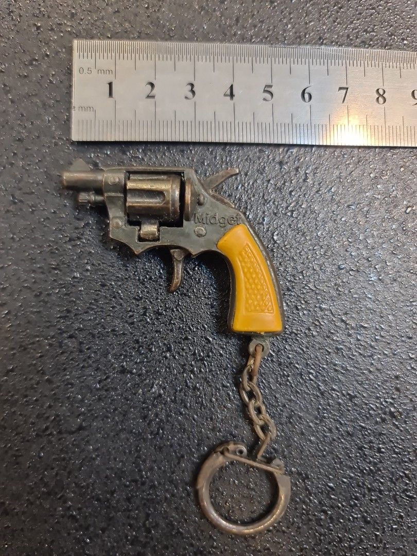 Toy cap gun keychain, Hobbies & Toys, Collectibles & Memorabilia ...