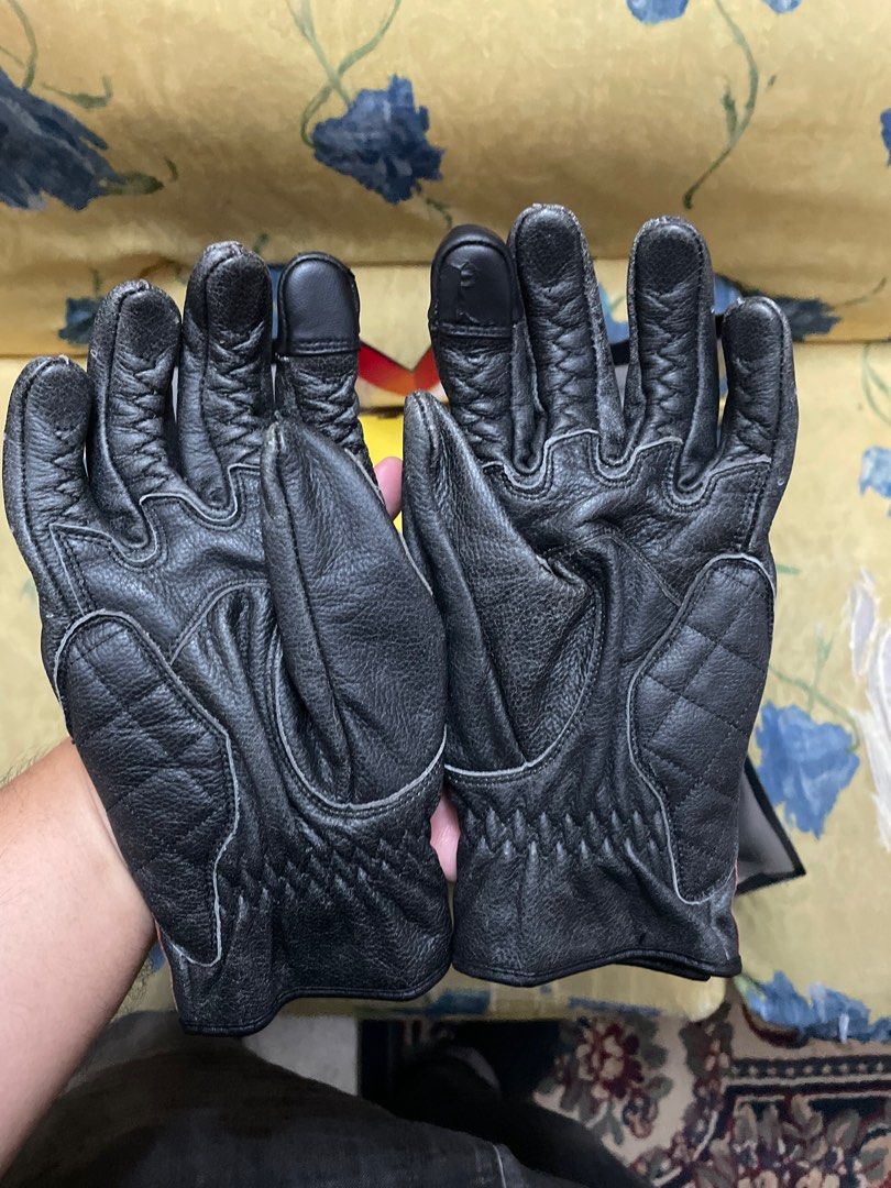 Triumph Raven Glove, Motorbikes on Carousell