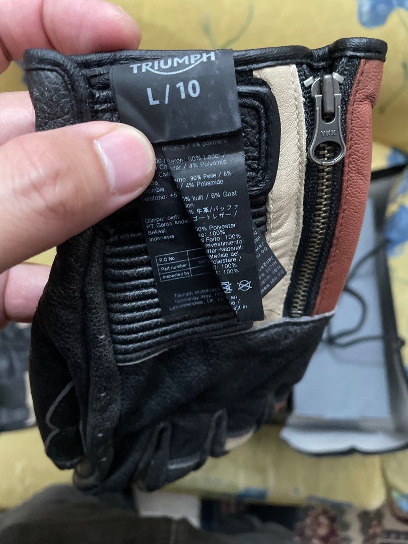 Triumph Raven Glove, Motorbikes on Carousell