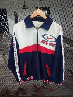 VINTAGE BOOTLEG NIKE, Men's Fashion, Activewear on Carousell