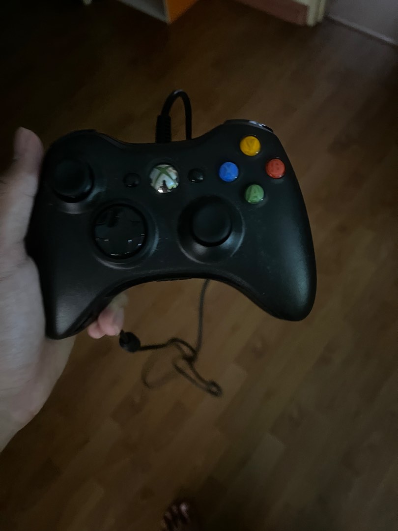 Xbox360 wired controller, Video Gaming, Gaming Accessories, Controllers on Carousell