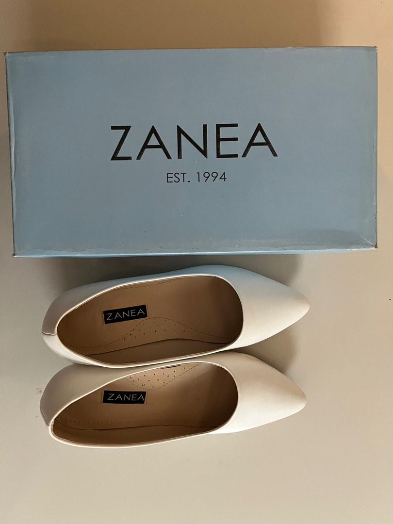 Zanea White Shoes, Women's Fashion, Footwear, Heels on Carousell