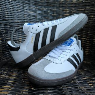 Adidas Samba size 40, Fesyen Pria, Sepatu , Sneakers di Carousell