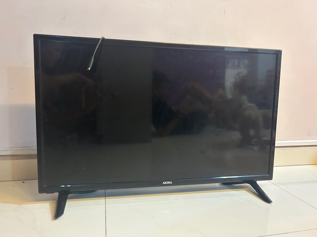 Akira Television, TV & Home Appliances, TV & Entertainment, TV on Carousell