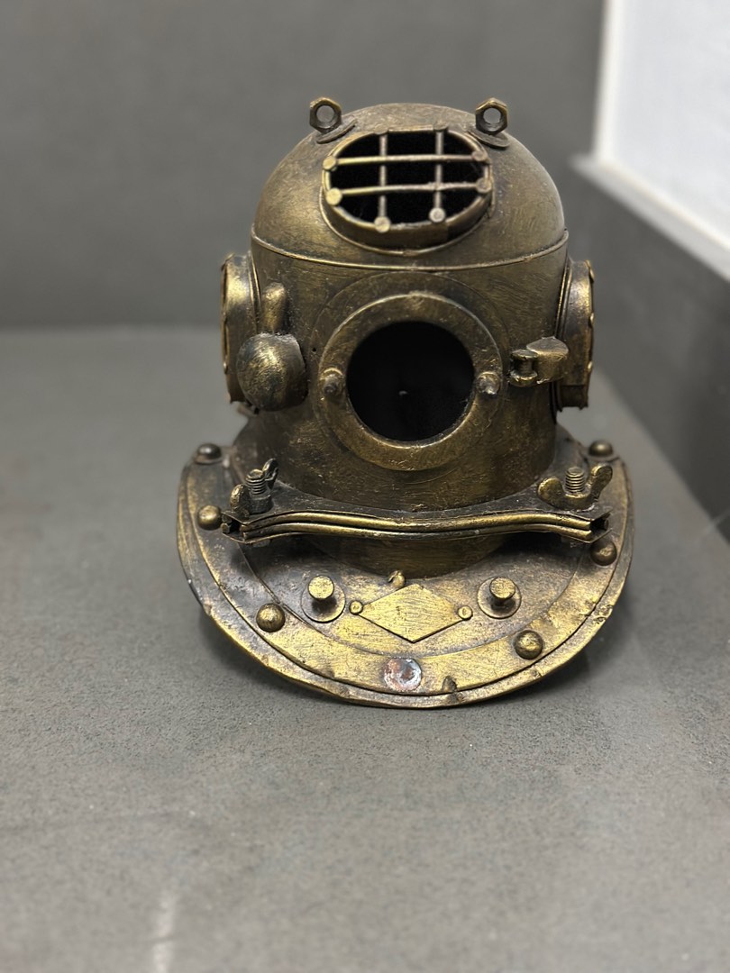 DIVING HELMET Replica, Hobbies & Toys, Collectibles & Memorabilia ...