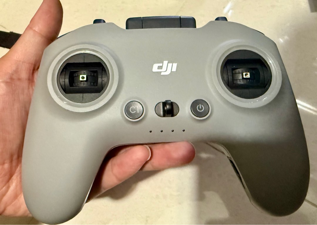 DJI FPV controller 2 for avata 1 2 FPV, 攝影器材, 航拍 - Carousell