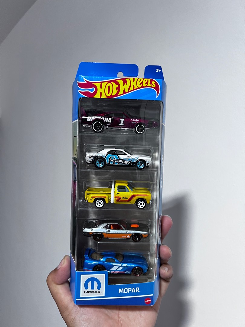 Hot Wheels 5 pack Mopar Dodge Challenger SRT 8 Dodge Hemi Challenger ...