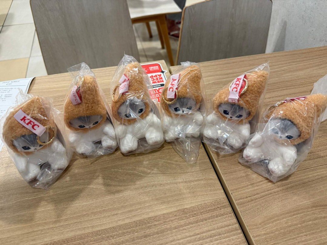 KFC mofusand plushie, Hobbies & Toys, Toys & Games on Carousell