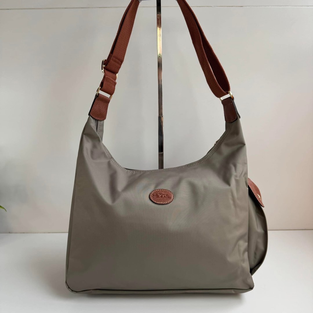 Longchamp The Fold Hobo (gray), Women's Fashion, Bags & Wallets ...