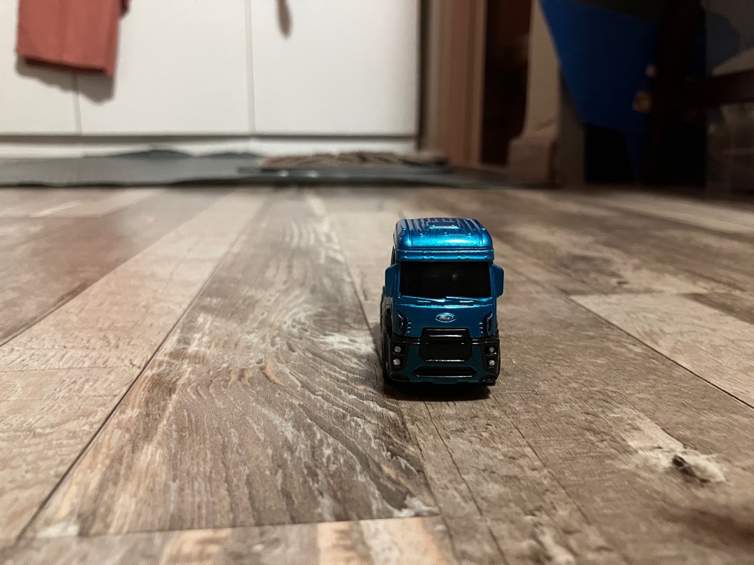 MATCHBOX Ford cargo, Hobbies & Toys, Toys & Games on Carousell