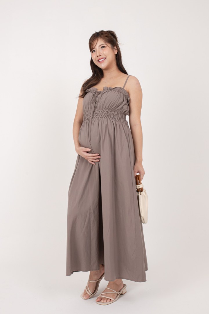 MGP Label Winika Smocked Maxi Dress in Coffee, Women's Fashion, Dresses ...