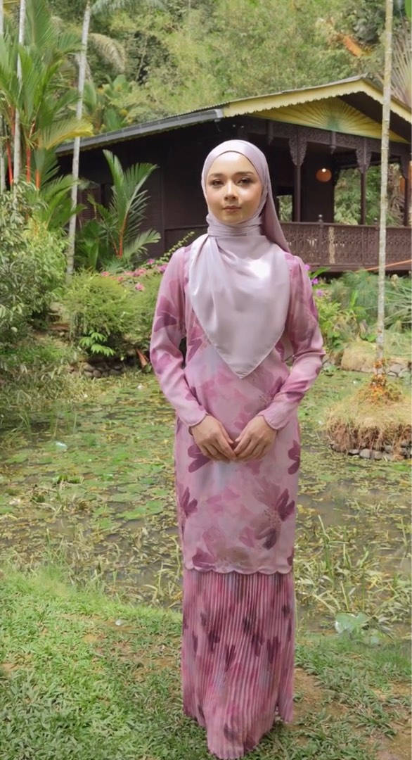 Minimalace Hawa Kurung (Raya 2024), Women's Fashion, Muslimah Fashion, Baju Kurung & sets on ...