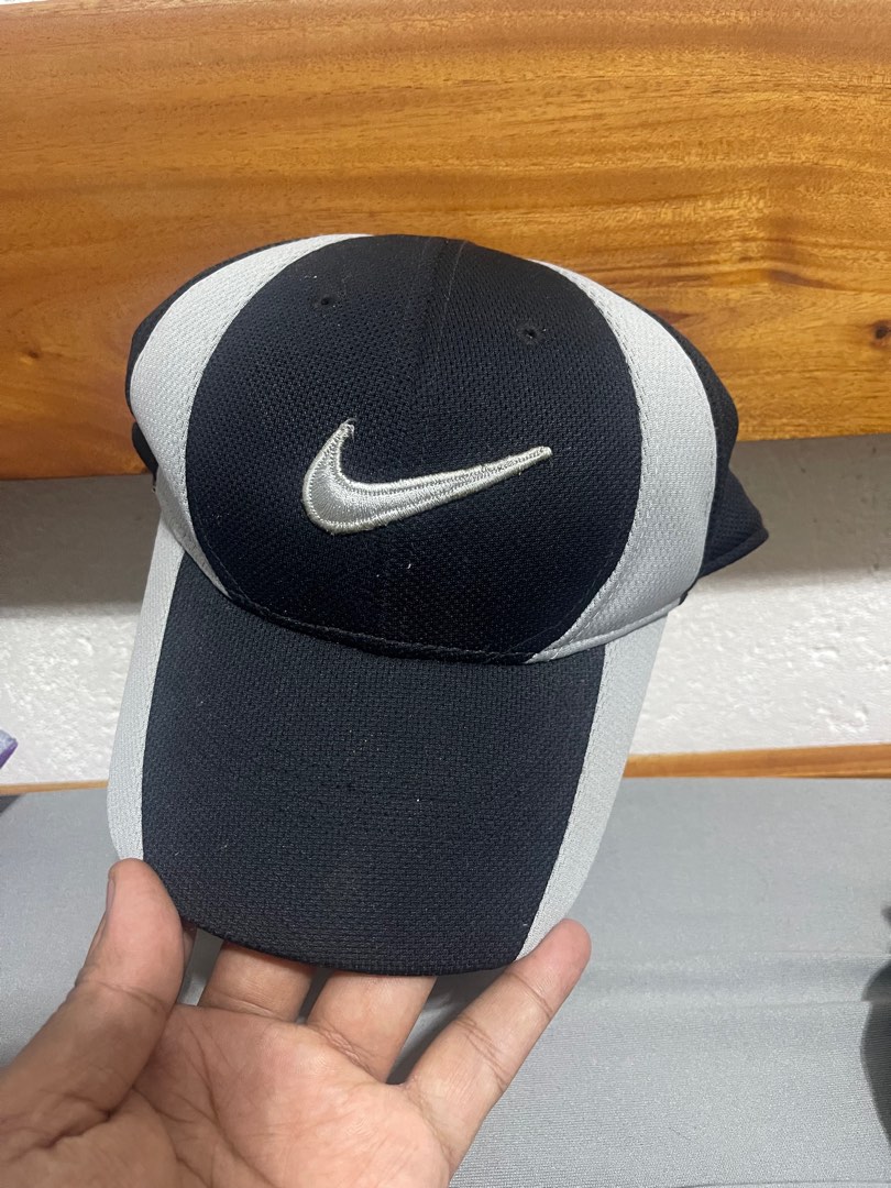 Nike NSW CAP, Men's Fashion, Watches & Accessories, Caps & Hats on ...