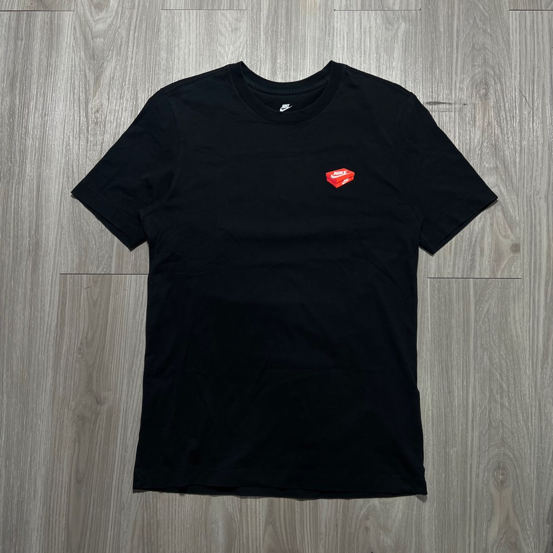 Nike Reissue Shoebox Tee, Men's Fashion, Tops & Sets, Tshirts & Polo ...