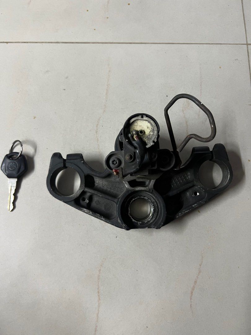 r15 v2 three point clamp & key set, Motorcycles, Motorcycle Accessories ...