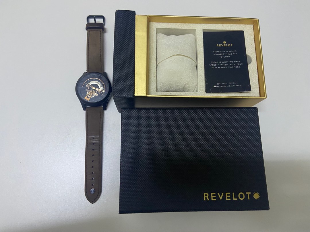 Revelot Watch ( Japan movement), Men's Fashion, Watches & Accessories ...