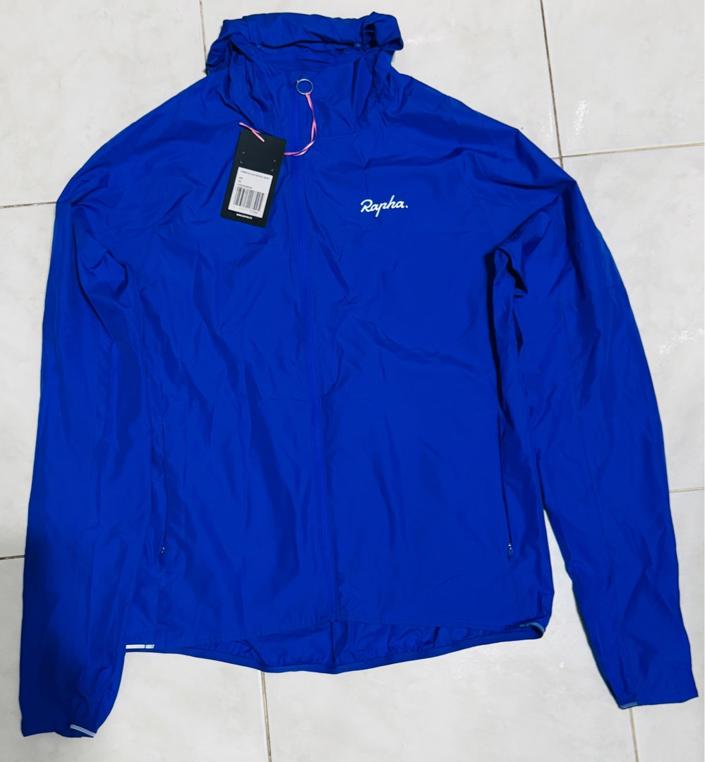 Rapha Lightweight Commuter Jacket, Men's Fashion, Activewear on Carousell