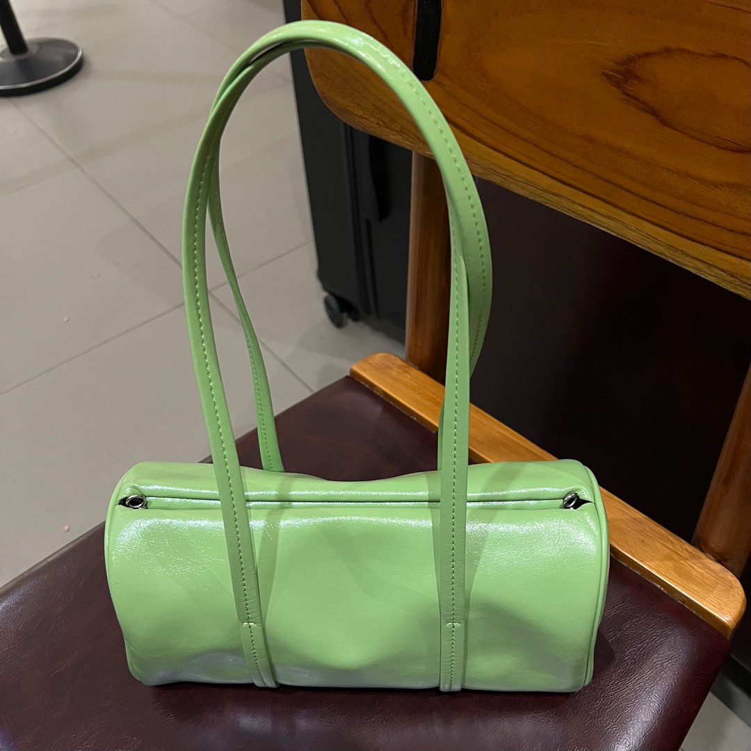 Samo Ondoh Barrel Bag, Women's Fashion, Bags & Wallets, Shoulder Bags ...