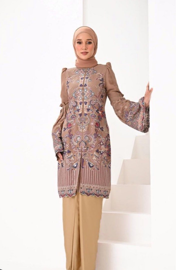 Shawlpublika Umashree, Women's Fashion, Muslimah Fashion, Baju Kurung & sets on Carousell