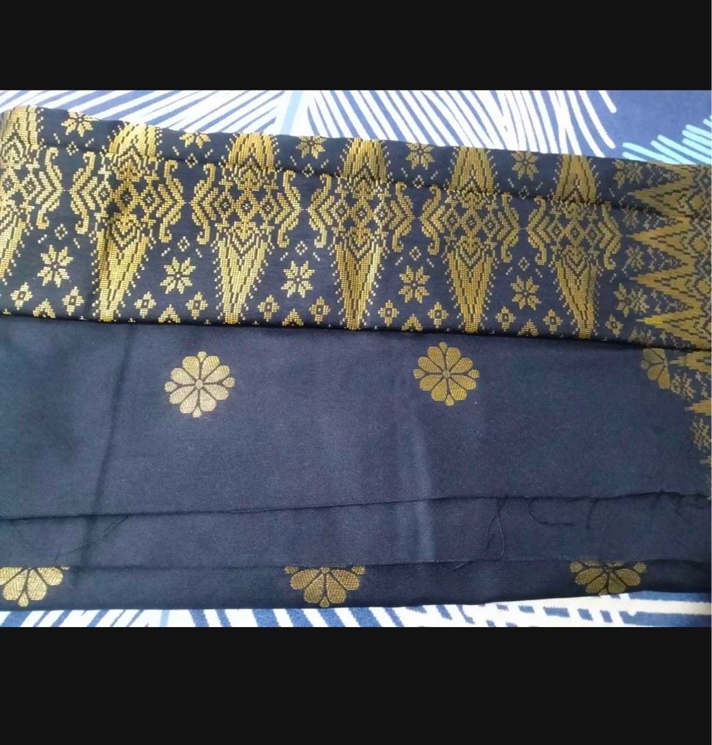 SONGKET HITAM EMAS tenun asli, Men's Fashion, Activewear on Carousell