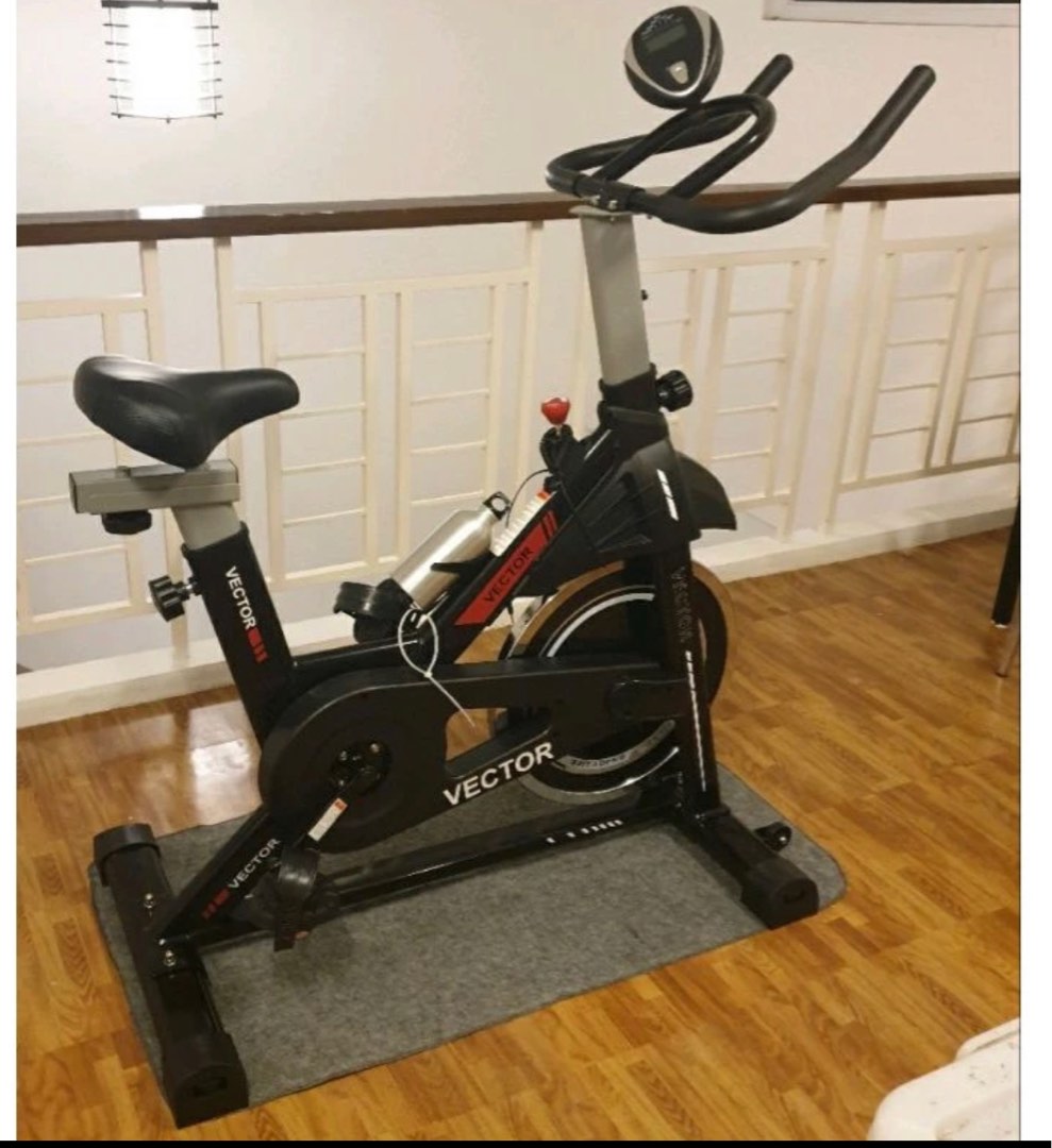 Stationary Spinning Bike, Sports Equipment, Exercise & Fitness, Cardio ...