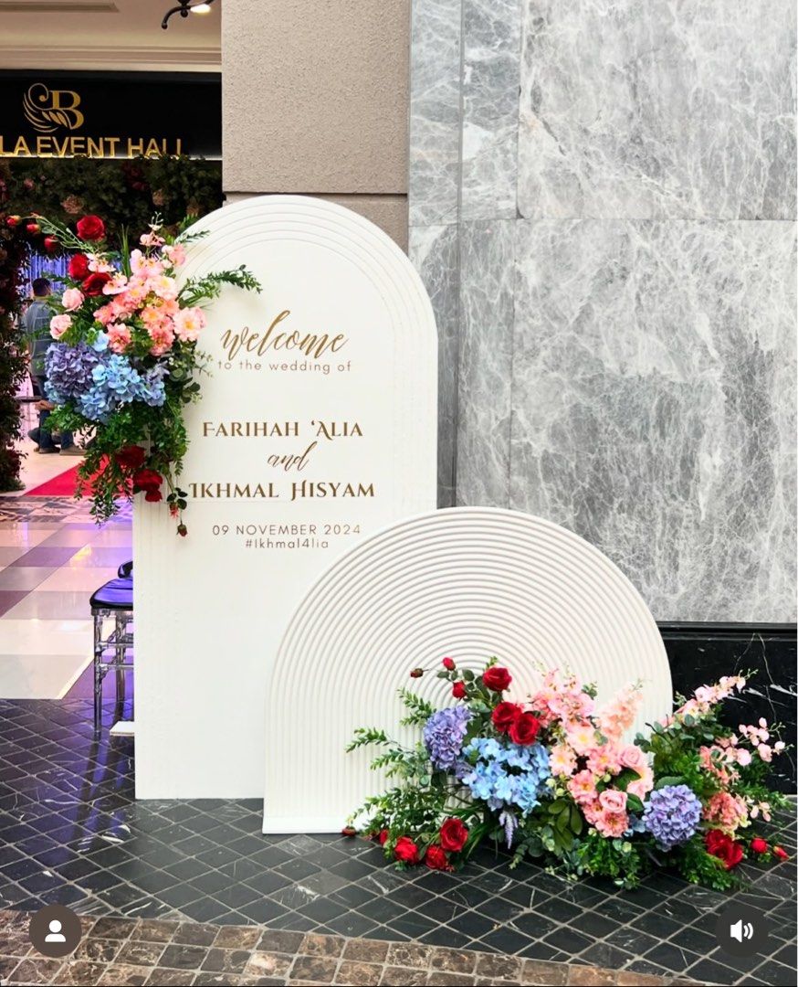 Wedding welcome board deco set up floral arrangements arch backdrop ...