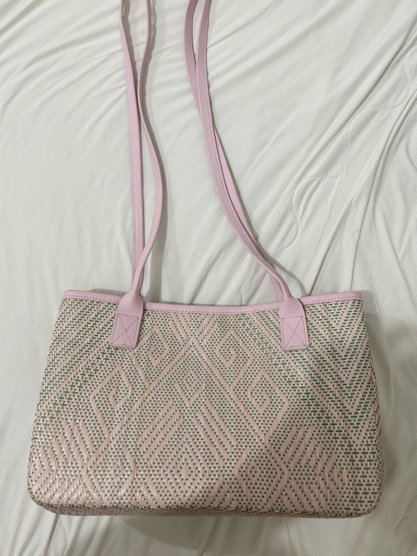 Halo halo bag, Women's Fashion, Bags & Wallets, Shoulder Bags on Carousell