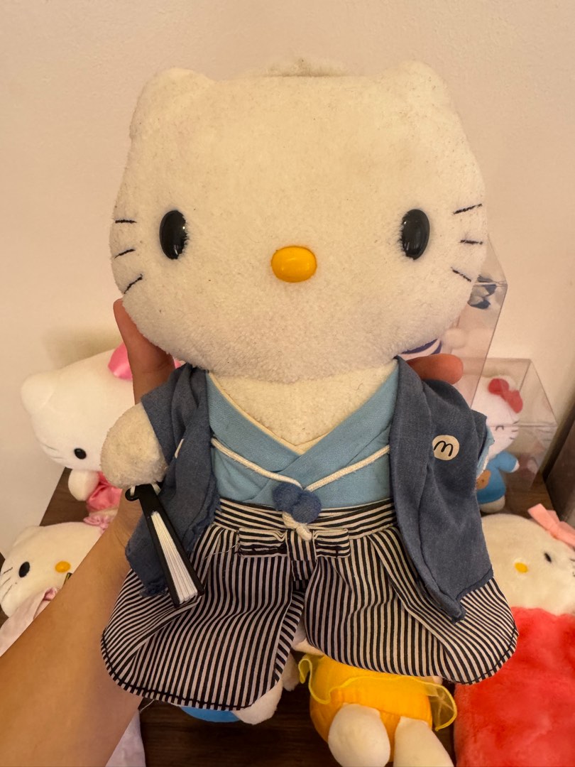 Hello Kitty Stuffed Toy / Plushie, Hobbies & Toys, Memorabilia ...