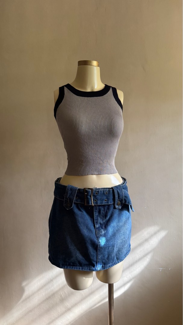 Knitted Halter Top, Women's Fashion, Tops, Sleeveless on Carousell