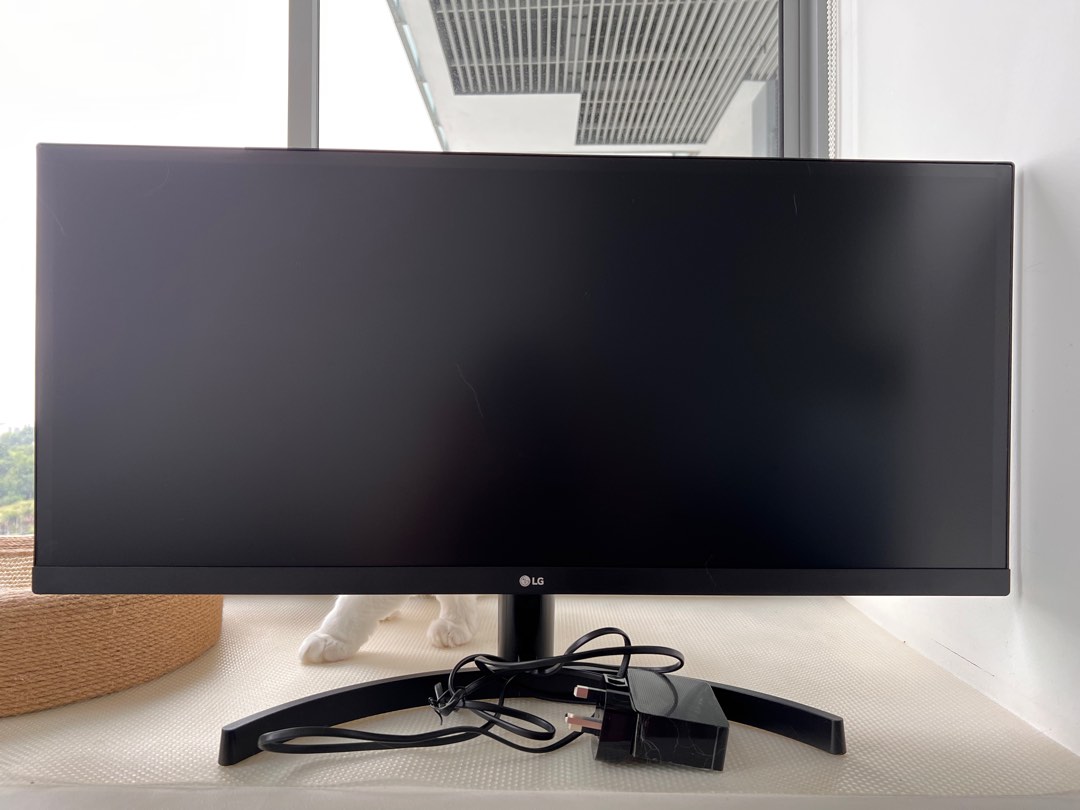 LG Monitor, Computers & Tech, Desktops on Carousell