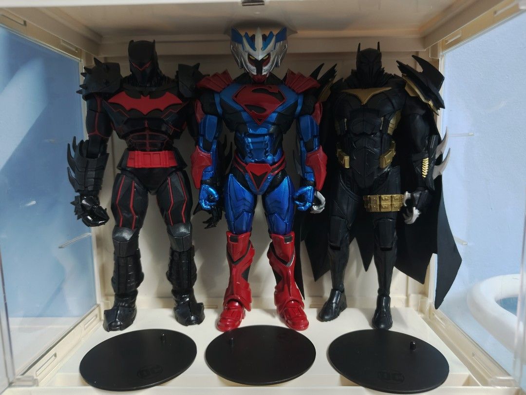 Mcfarlane Unchained Superman , Hellbat and Azrael armored batman ...