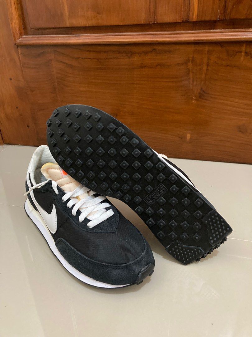 Nike Men's Waffle Trainer 2 size 40 hitam baru belum pernah dipakai ...
