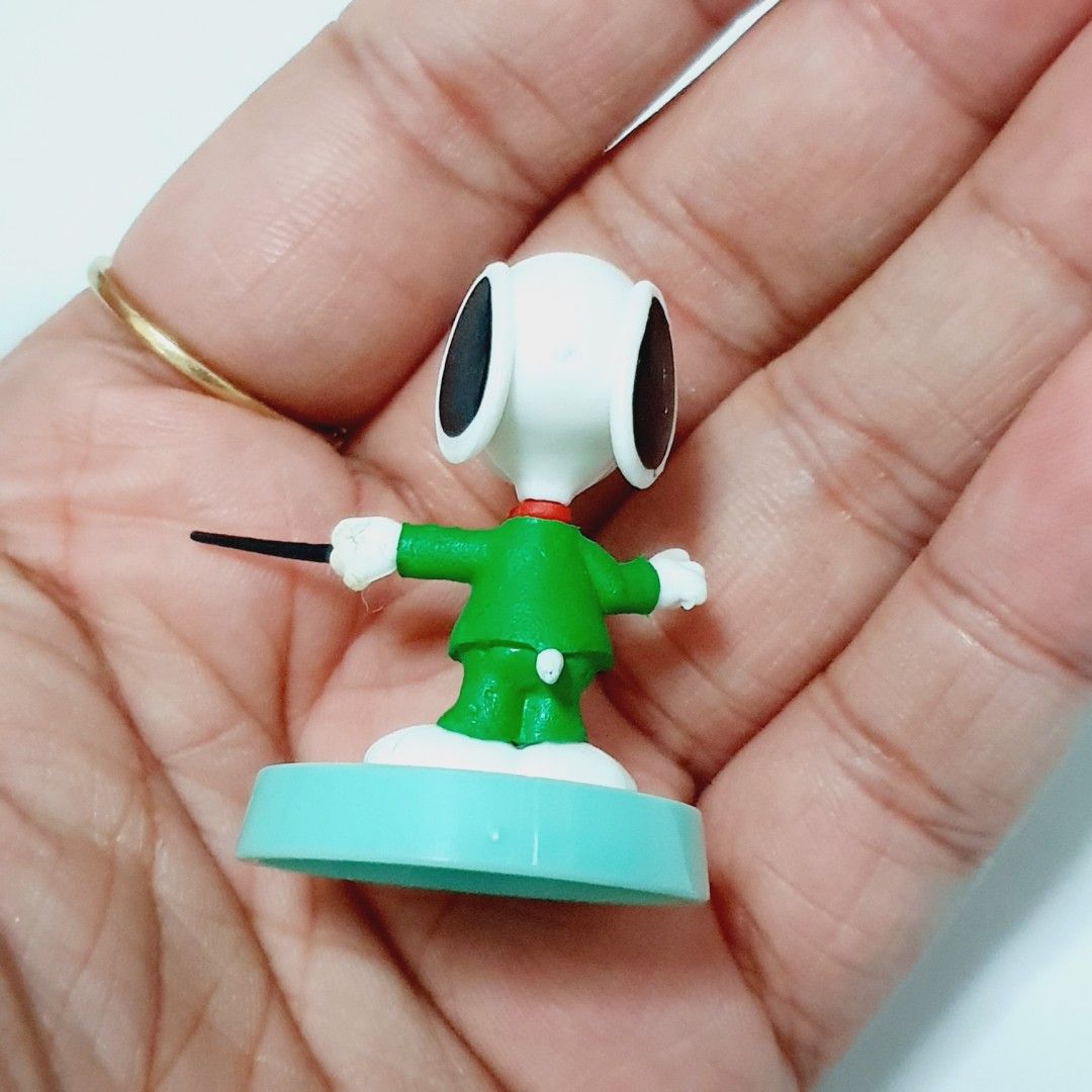 Peanuts Snoopy x Furuta Choco Egg Figure Teacher Snoopy, Hobbies & Toys ...