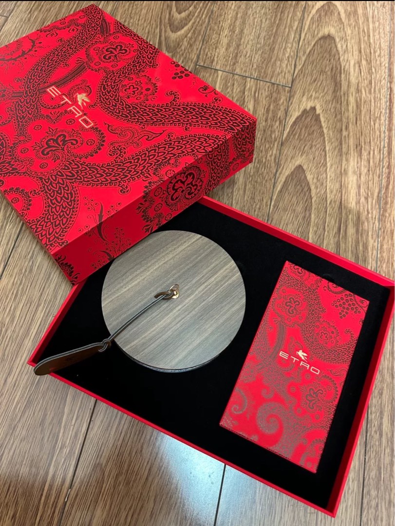 [pre-order] ETRO 2025 Year of Snake Premium Gift Set, Hobbies & Toys, Stationery & Craft, Other ...