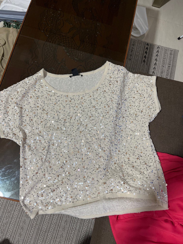 Sequence top, Women's Fashion, Tops, Other Tops on Carousell