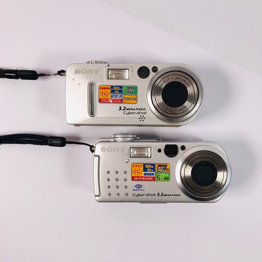 SET | Sony Cyber-Shot Digital Camera, Photography, Cameras on Carousell