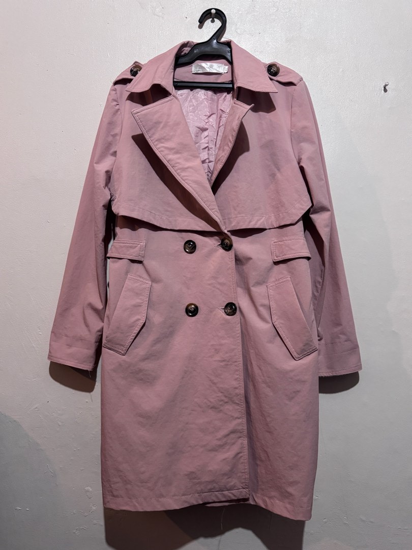 Trench coat rose gold, Women's Fashion, Coats, Jackets and Outerwear on ...