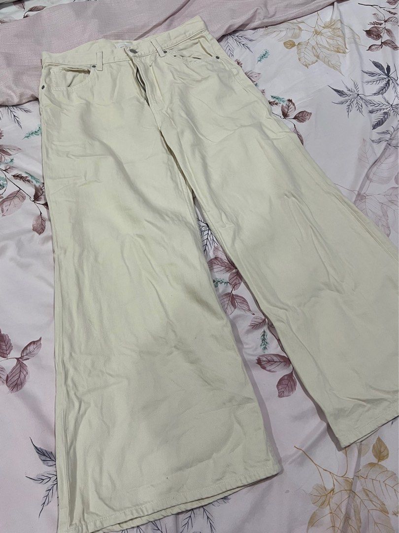 UNIQLO Drapey Wide Flare Jeans (30 Natural) - W: 29 inches, Women's ...