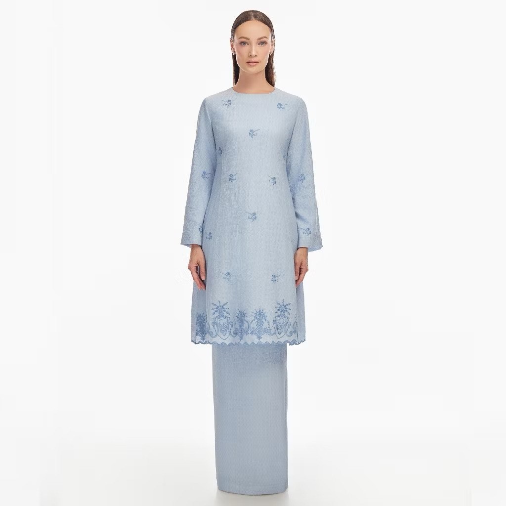 Wanzar Delaney Kurung, Women's Fashion, Muslimah Fashion, Baju Kurung ...