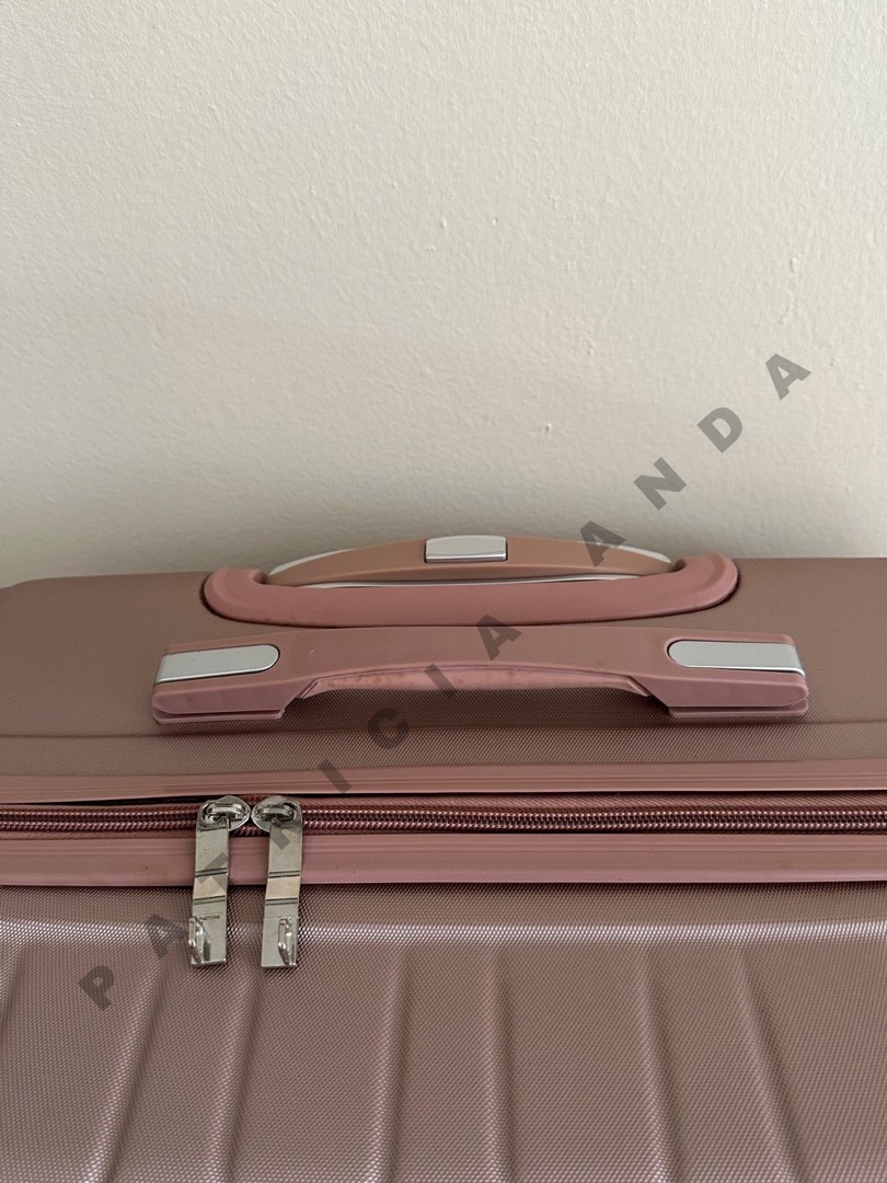 Bellini suitcase/luggage with free cover, Hobbies & Toys, Travel ...