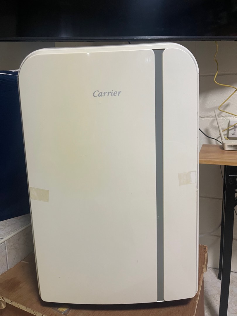 Carrier portable aircon 1hp, TV & Home Appliances, Air Conditioning and ...