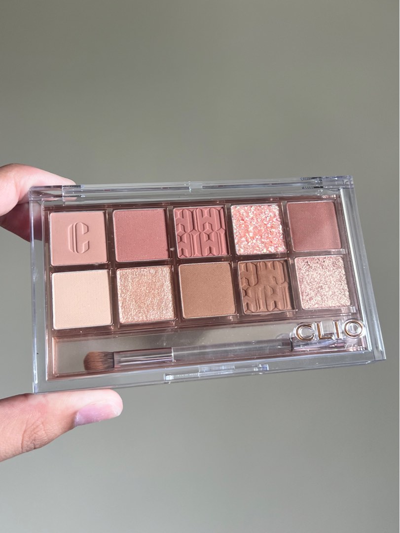 Clio Eyeshadow Palette, Beauty & Personal Care, Face, Makeup on Carousell