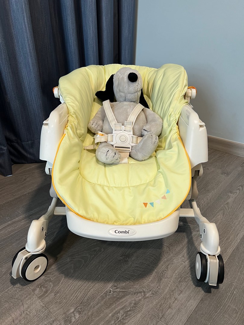 Combi rocking chair for NB + feeding / playing station for above 6m ...