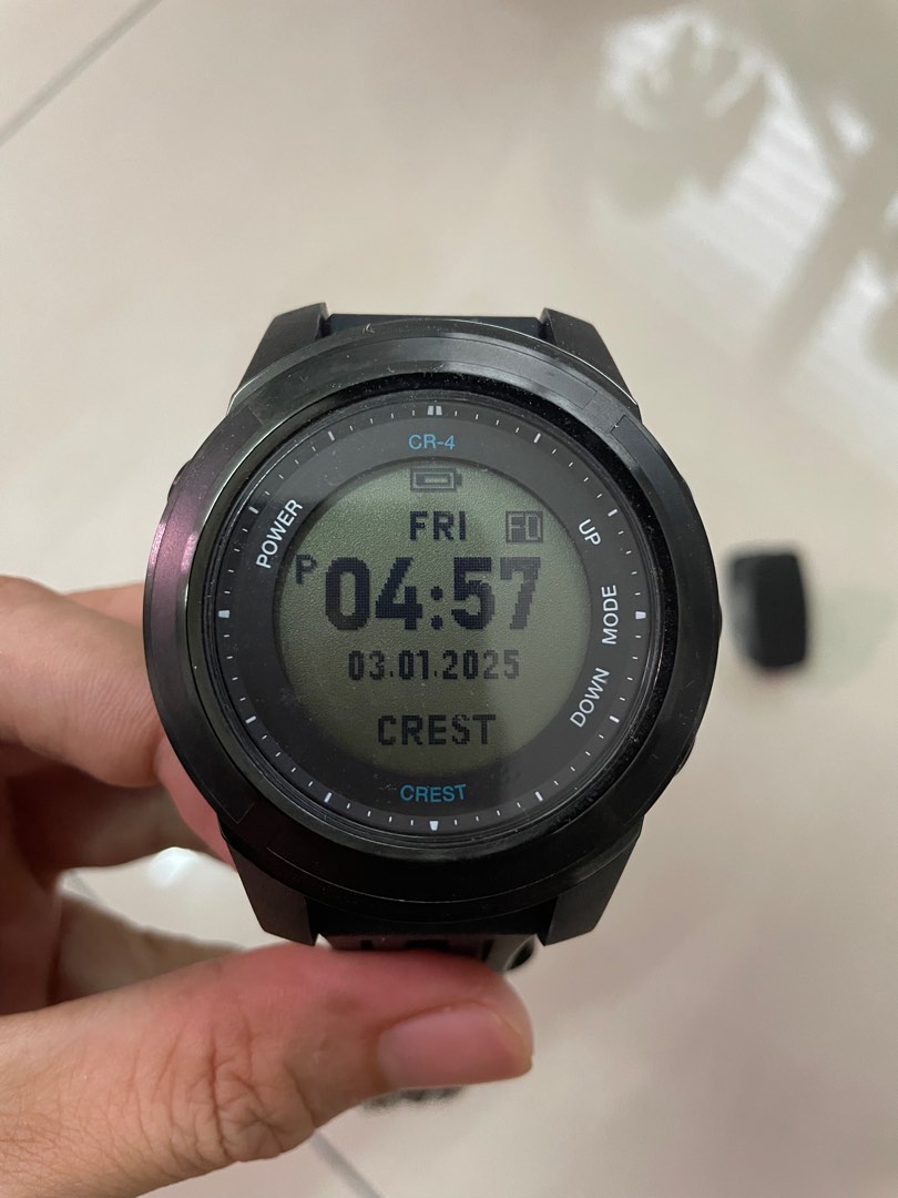 Crest cr4, Men's Fashion, Watches & Accessories, Watches on Carousell